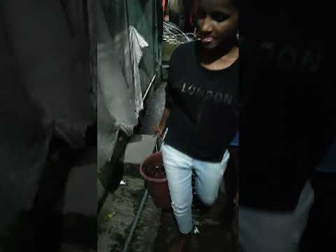 Ye Malad West Marve road rathodi village ka video hai Siddharth society ka jaha logo ko pani nhi