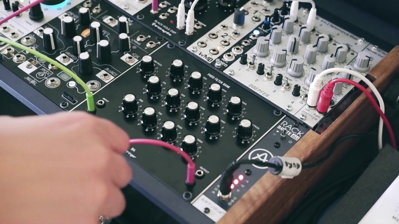 Behringer 914 Fixed Filter Bank аналоговый синтезатор, eurorack купить в Москве в интернет ...