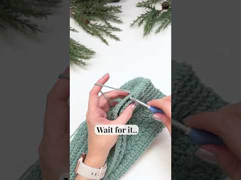 NEW Crochet Pattern! The Snowy Wheat Puff Hat is going to be your favorite winter accessory.