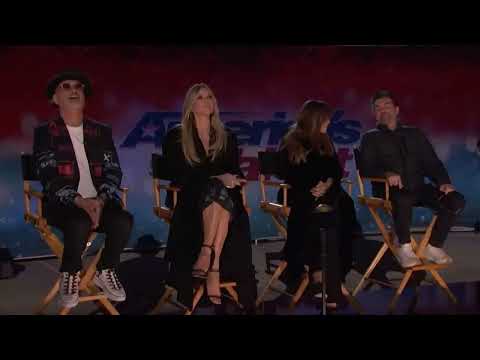 Sky Elements Dazzles with Drone Light Show - AGT Season 19
