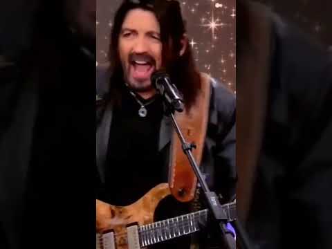 "Prophet" Robin D. Bullock Prophesying NEW SOUNDS and Satans Donkeys in the Government!