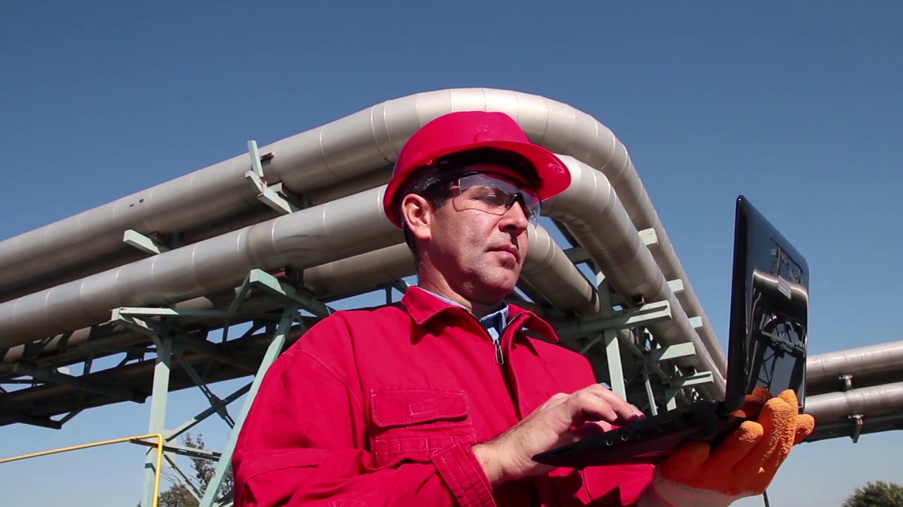 How is the Oil & Gas industry adapting to digitization?