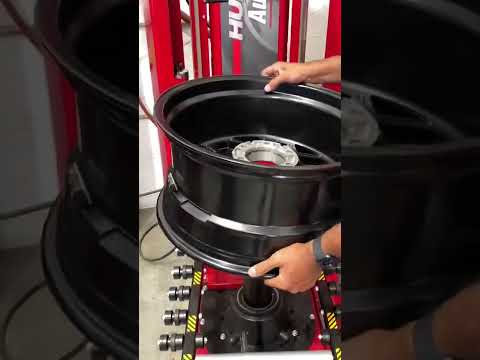 Hunter Engineering Auto 34R. Identifying reversed drop center wheels.