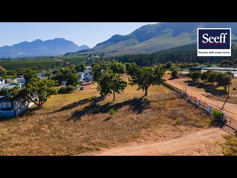 R 7 475 000 | Prime stand in L'Hermitage 11
