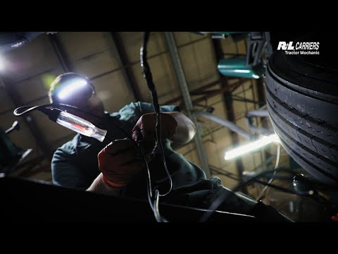 A Day in the Life: R+L Carriers Tractor Mechanic