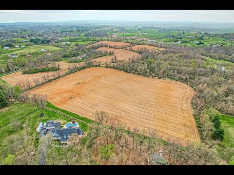 Snickersville Turnpike, Round hill, VA, 20141