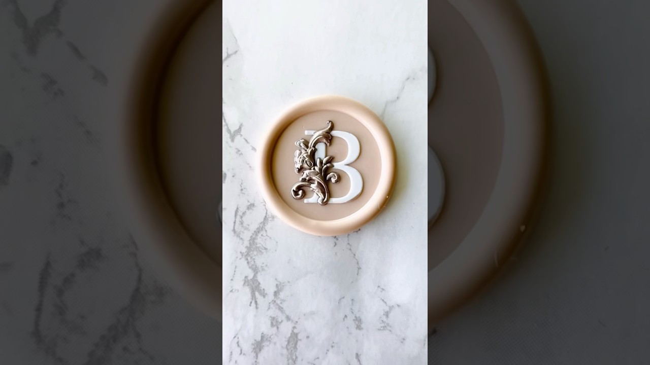 Yes or no on this three-toned wax seal!? Love the stamp!? Get it at bgoodslettering.com 🤍🫶🏼