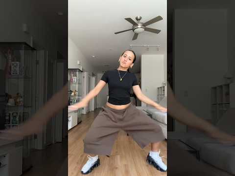 “I Ain’t Got No 🩲 On” Dance 🤣 #dancing
