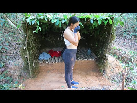 Overnight Bushcraft Solo - Building Primitive Shelter - Survival Bushcraft Alone in Jungle