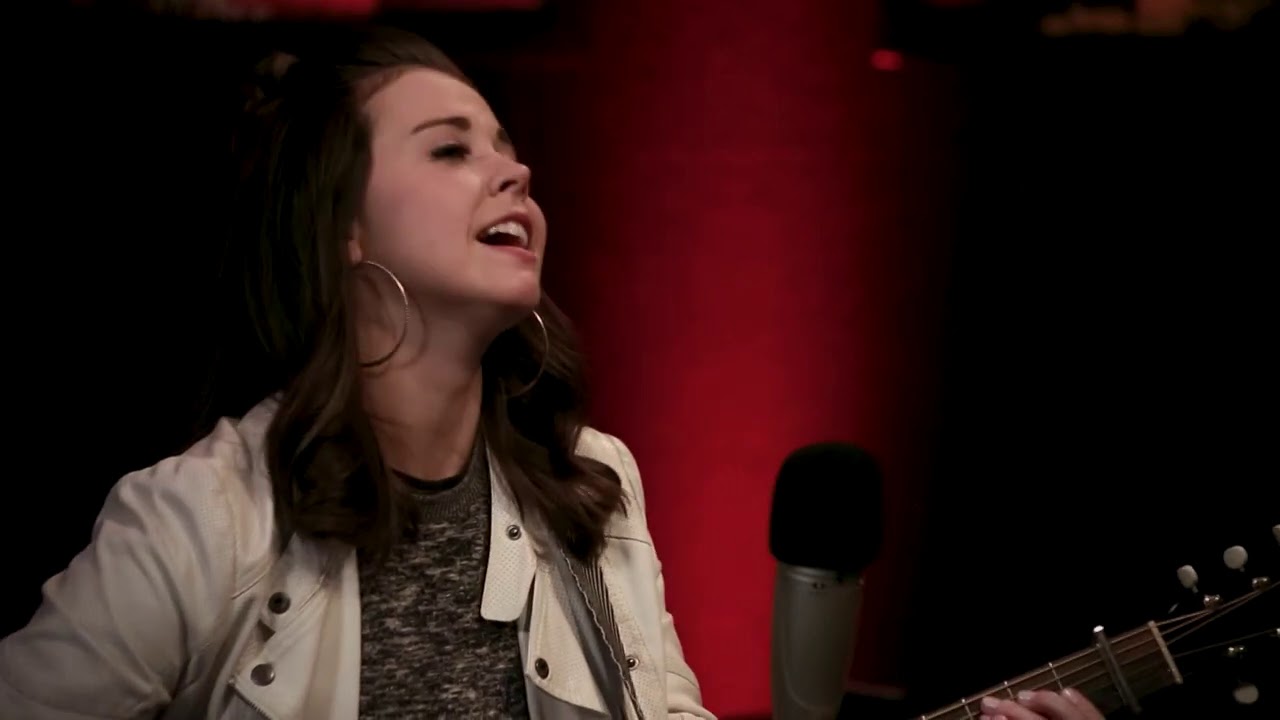 Sierra Hull - Ceiling To The Floor - 12/1/2020 - Paste Studio NVL - Nashville TN