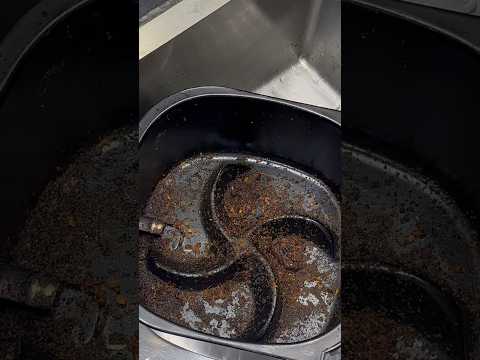 How To Clean Air fryer Basket | #shorts #ytshorts