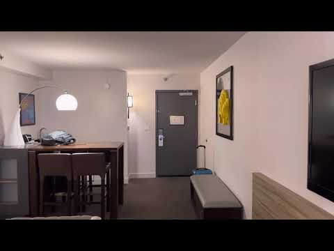 Linq Junior Suite