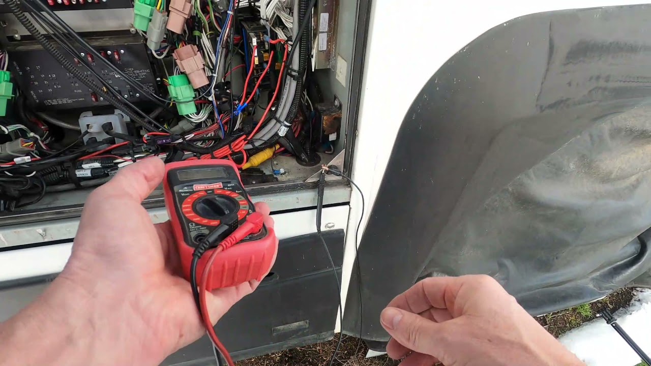 2002 MCI Electrical Troubleshooting E28