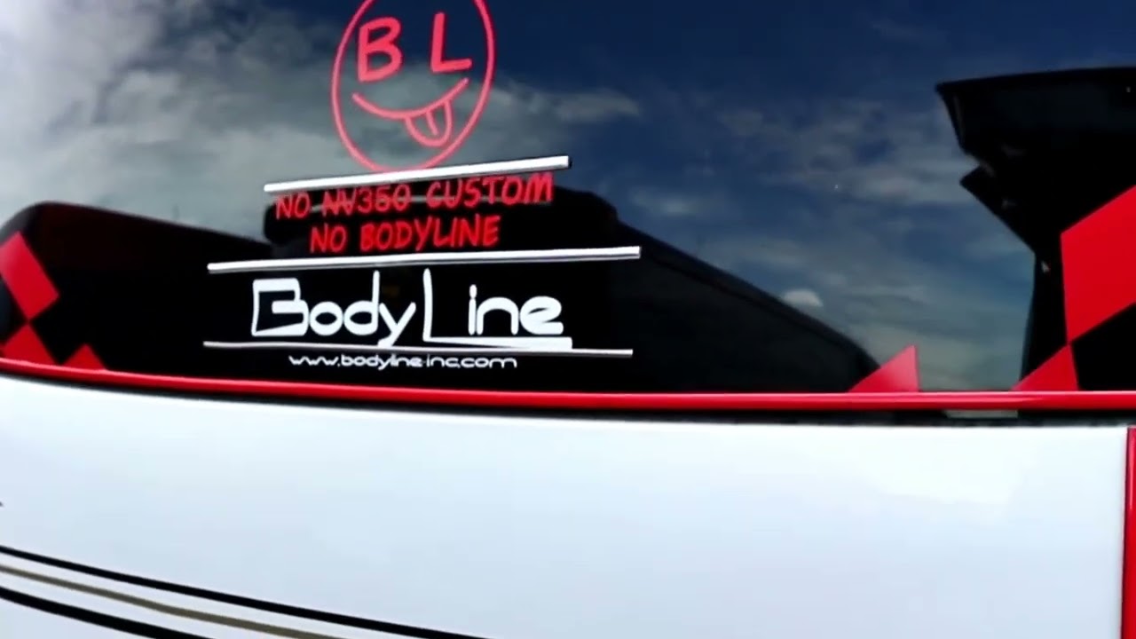 TOYOTA HIACE WHITE 2018 SBM mp4