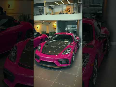 Biggest Porsche dealership in NYC🔥#porscheusa #porsche #porsche911 #nyc #manhattan #gt2rs #gt4rs