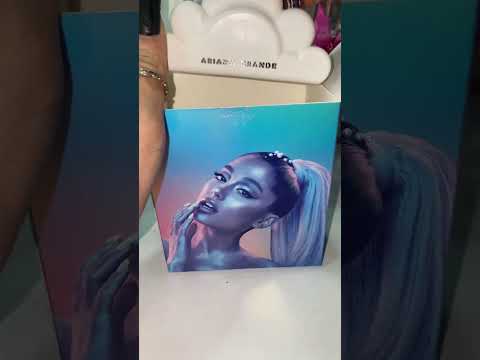 RUN donโt walk to your your local #Walmart ๐ #arianagrande #cloud #perfume