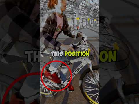 HOW TO WHEELIE UNDER 30 SECONDS! #shorts #bikelife #wheelie