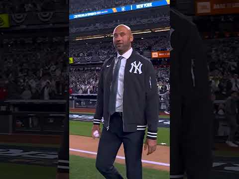 Derek Jeter throws out first pitch before Dodgers vs. Yankees Game 3 ⭐️ #worldseries #baseball