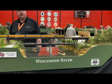 Video 18 out of 20 at the Harlem high school train show