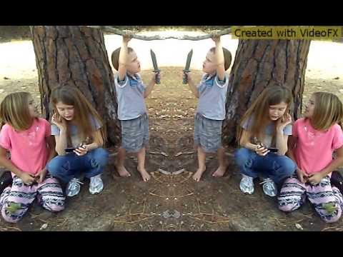 KIDS SINGING CHRISTMAS SONGS