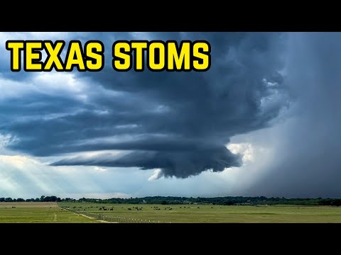 A Very Pretty Storm Forms in Texas - Live Storm Chaser June 1, 2025