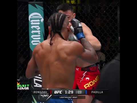 Incase you missed this elbow from last night! โฌ๏ธ #ufcvegas97