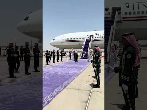 PM Modi receives 21-gun salute on arrival in Jeddah, Saudi Arabia