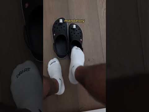 Crocs facts π§