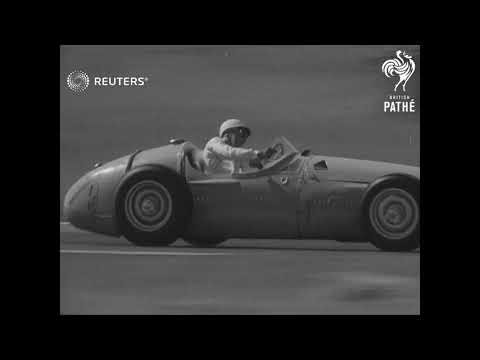 UK: MOTOR RACING: MOTOR RACING AT AINTREE: (1955)