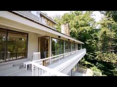 1139 Crest Ln, McLean VA 22101. Potomac River Contemporary.