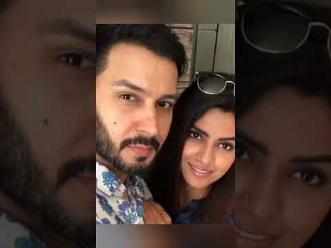 sayantani Ghosh with her husband 🥰