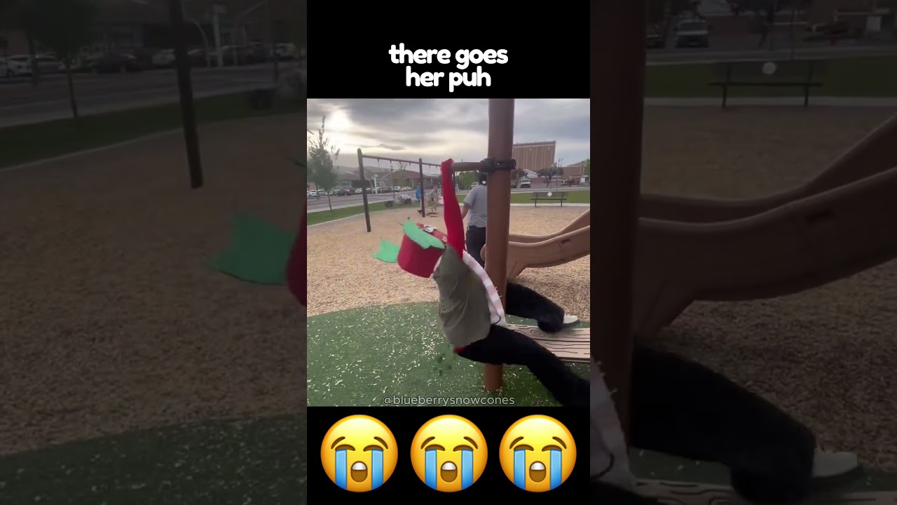 Is She playing dandys world irl? 🤨 #roblox #dandysworld #shorts