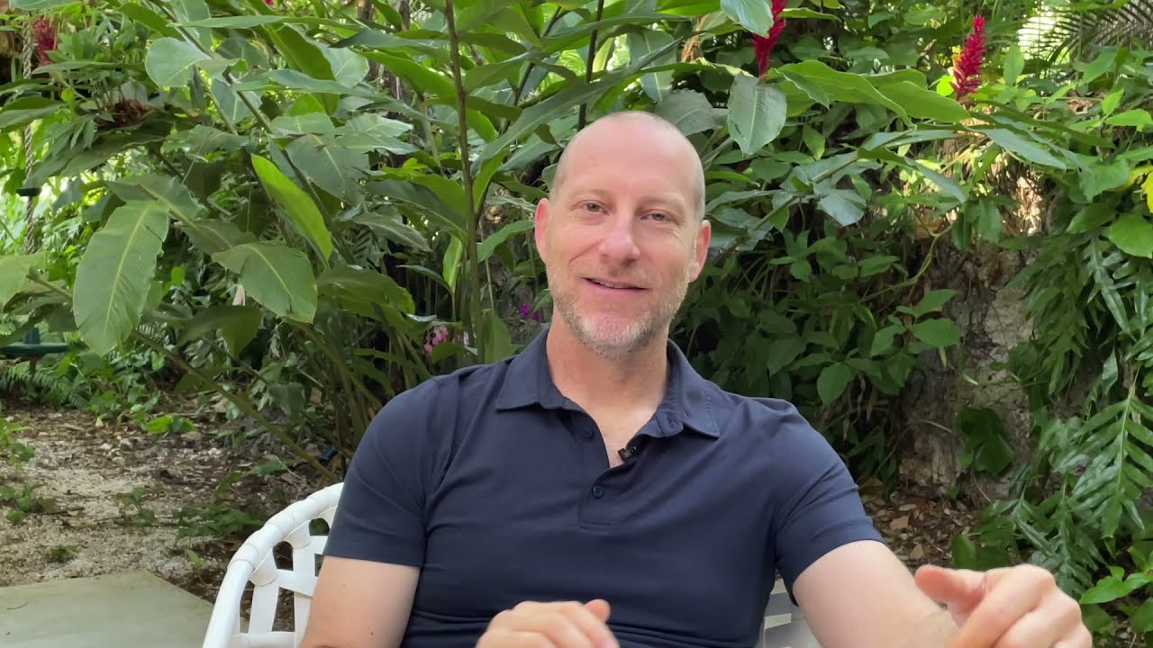 Why can't I push up into urdhva dhanurasana?