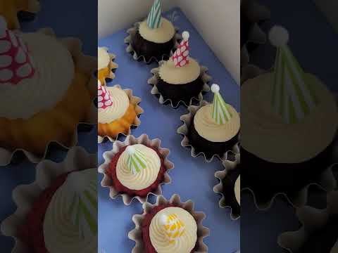 Nothing Bundt Cakes | So tiny and cute! 🧁