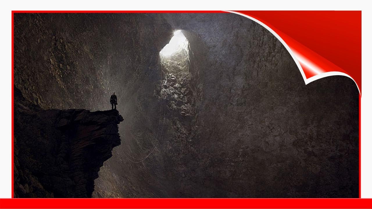 Awe-Inspiring Parallel Worlds By Karezoid Michal Karcz ☺️