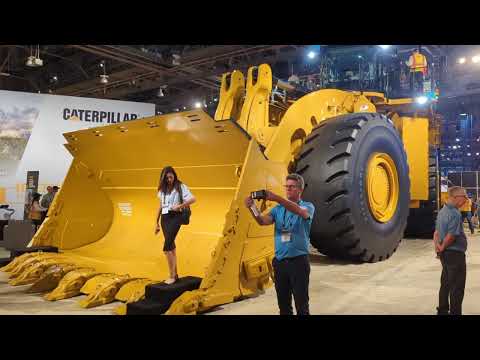 WELD PERVING IN VEGAS! - INSPECTING THE WORLDS BIGGEST MACHINES AT MINEXPO 2024