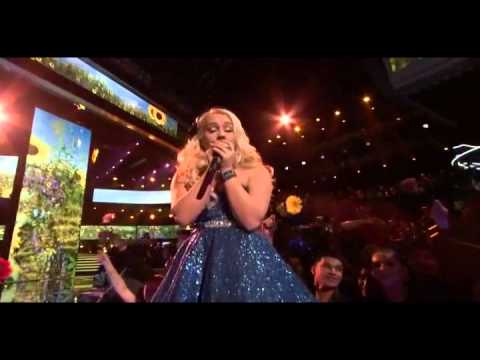 Raelynn Boyfriend Live performance