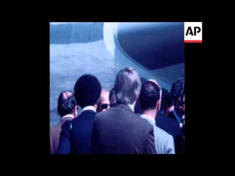 SYND 15 10 74 SYRIA : DAMASCUS : KISSINGER MEETS ASSAD
