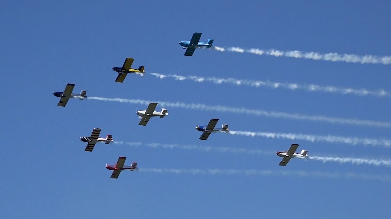 Aviation: Vans RV Aircraft - Vans RVs in Formation at the Corsicana Airshow