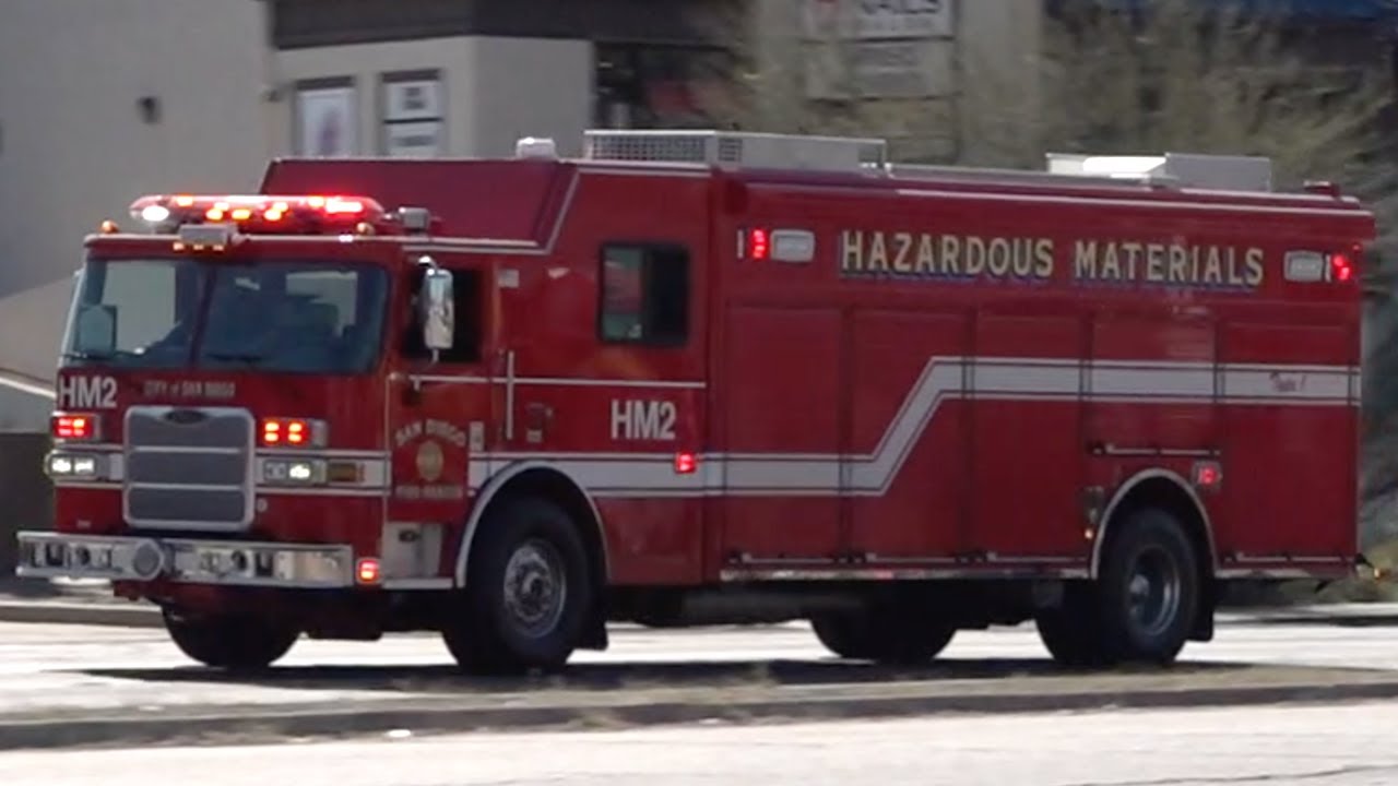 San Diego Fire E45, T45, HM2 Responding