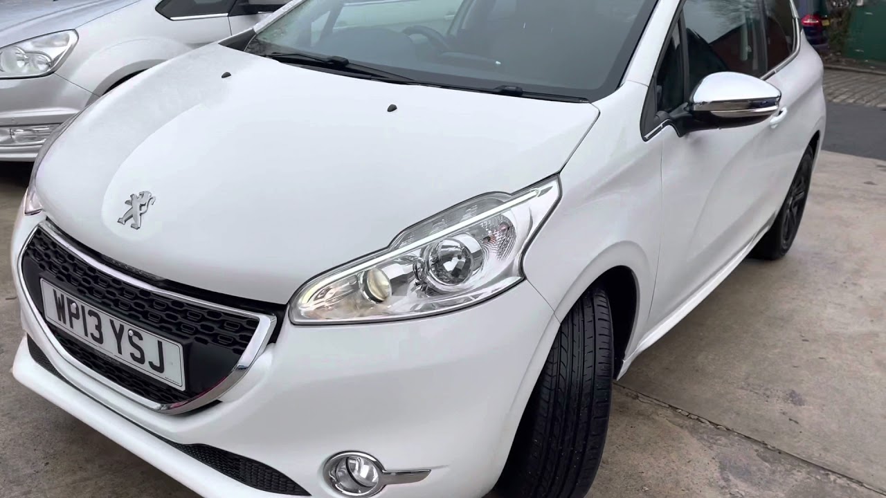 Peugeot 208 Auto Allure In-depth Video