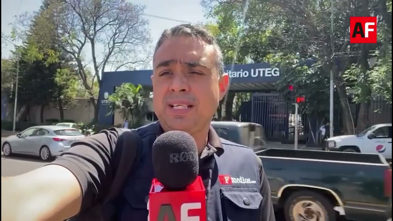 Manifestación en la Universidad UTEG en Guadalajara, Jalisco