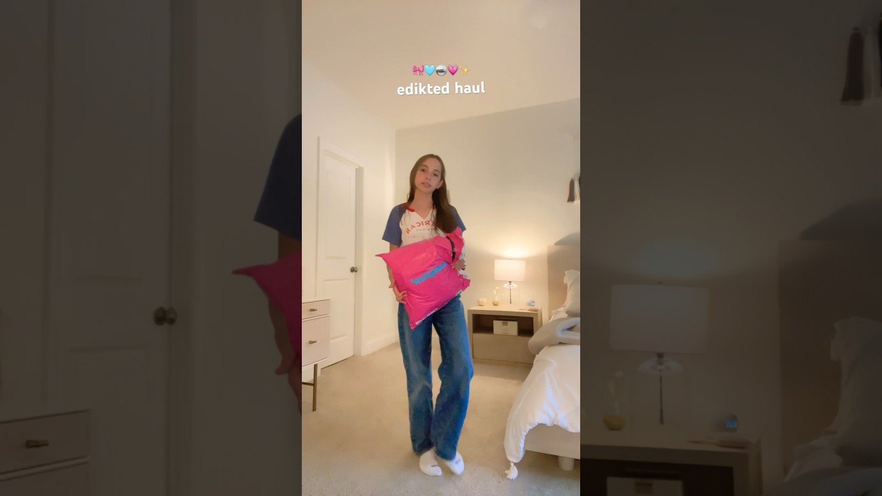 edikted haul! this was a birthday gift!!🎁 💗 #viral #haul #sub #blowup #blowupovernight