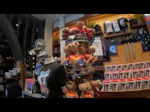 Huge Souvenir Store Universal Studio LA California!! 2023