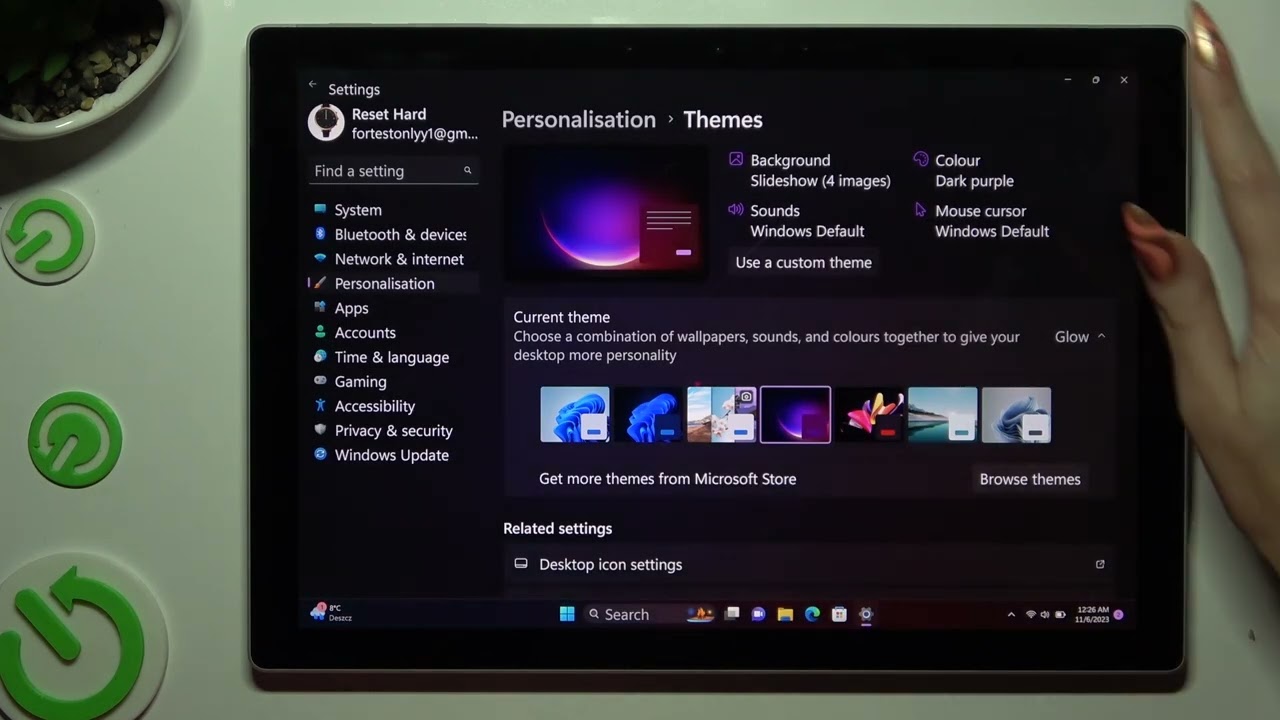 How to Change Device Theme on MICROSOFT Surface Pro 7+?