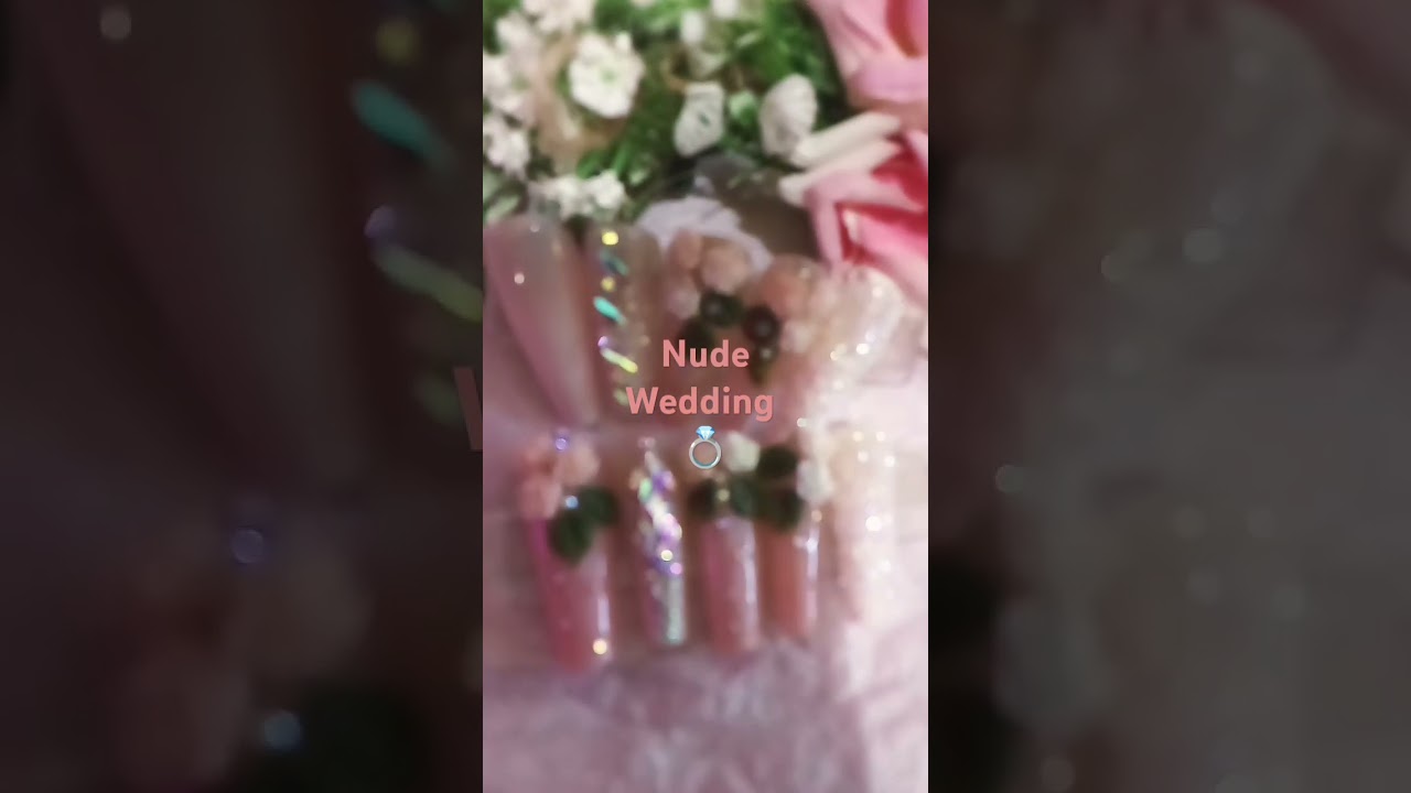 nude wedding 💍