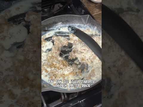 Cookerofdeliciousness: Sausage Gravy made with Bacon Up Bacon Grease #breakfast #breakfastfordinner