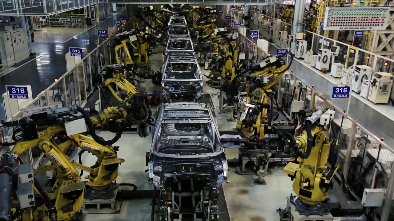 How Digital Transformation is Revolutionizing Manufacturing