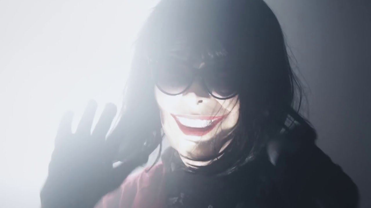 Xu Xu Fang - I Crave (feat. Michael Shuman)