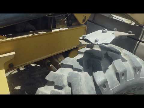 CASE 580 SUPER R engine and chassis frame number location